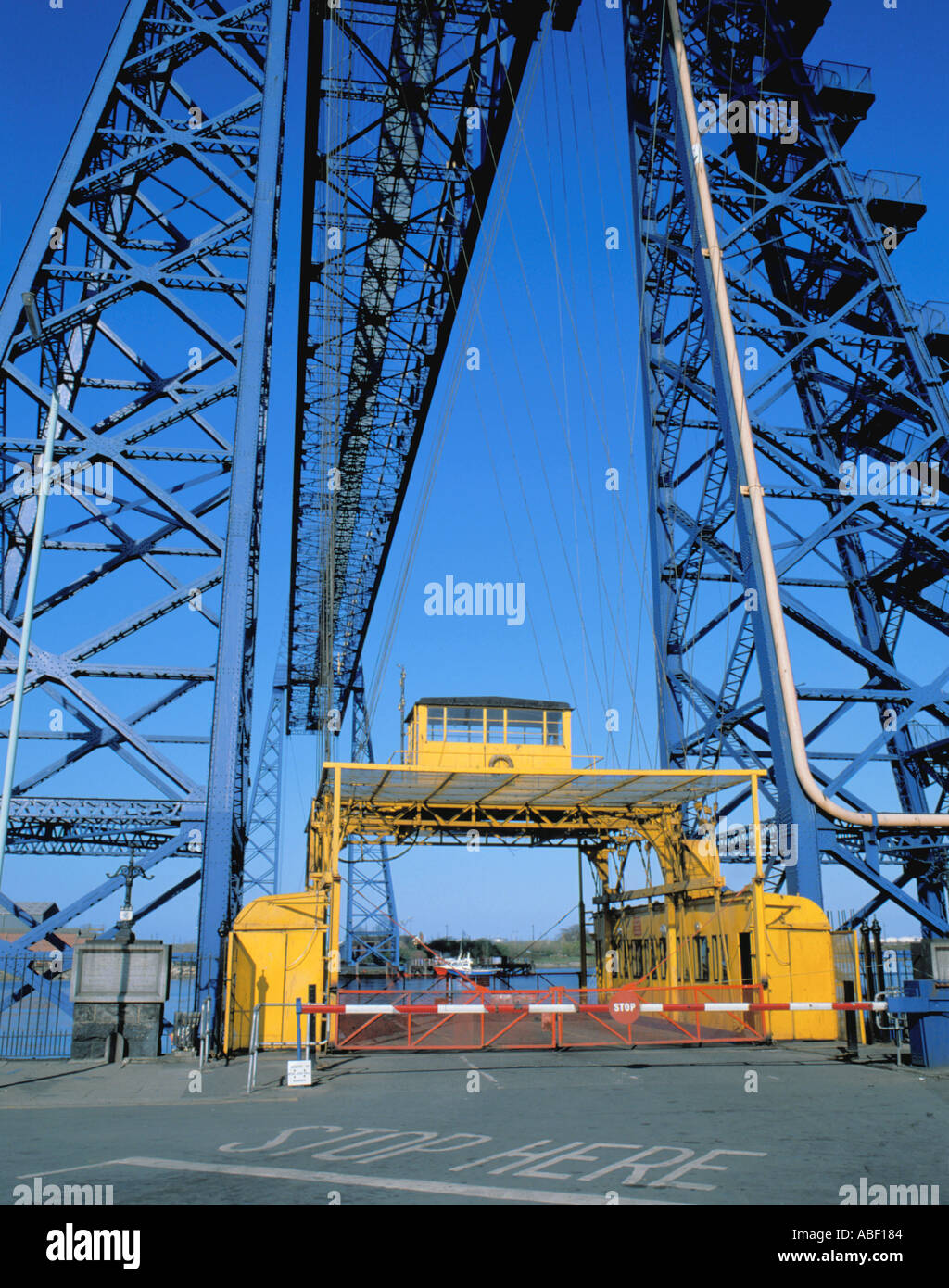 Transporter Bridge over the River Tees, Middlesbrough, Cleveland ...