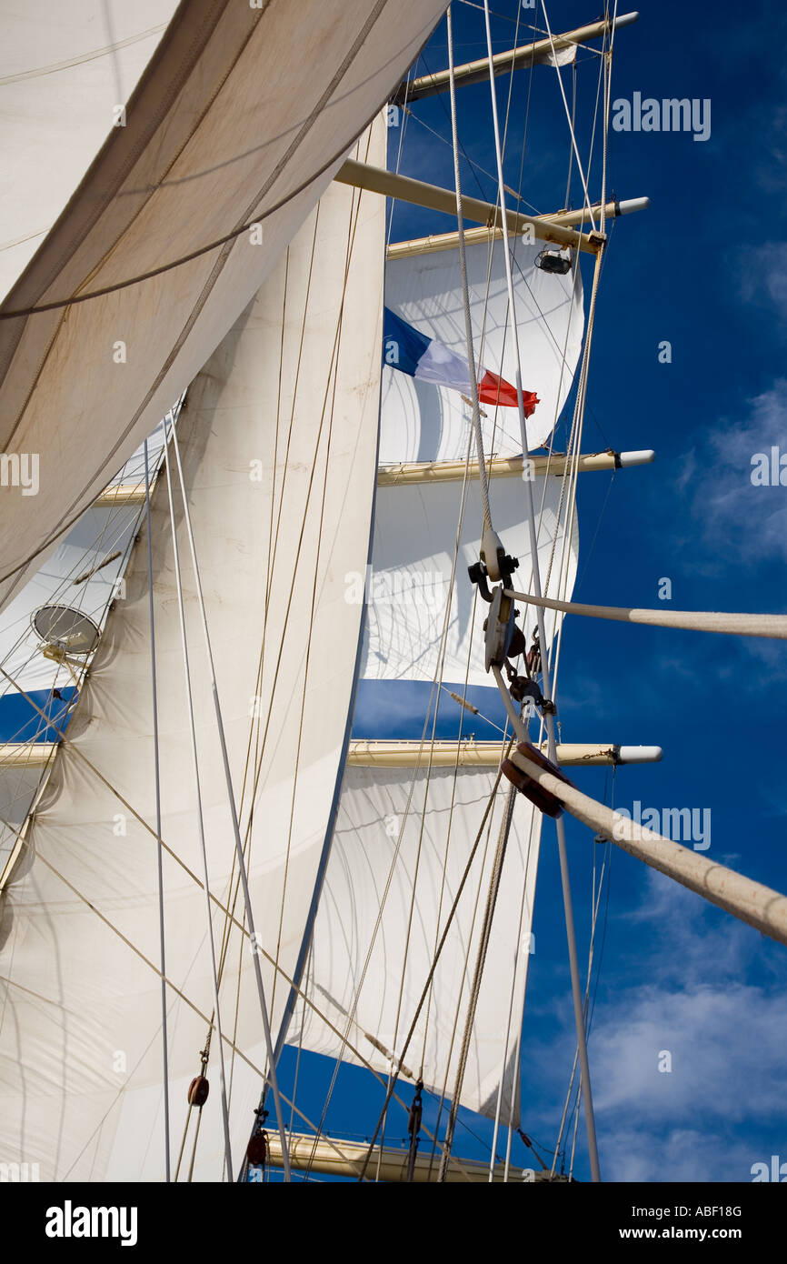 Squaresails hi-res stock photography and images - Alamy