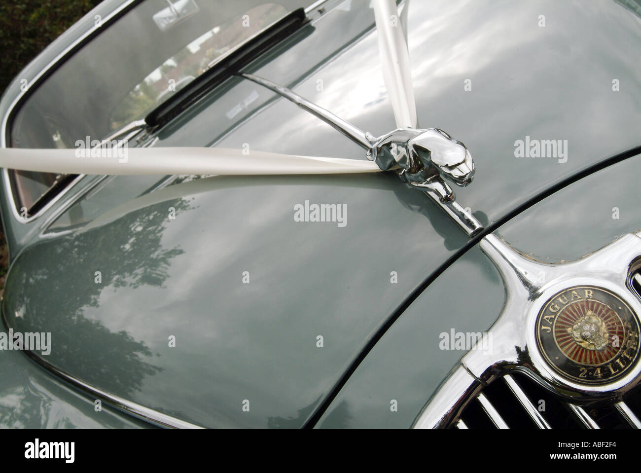 jaguar wedding car church traditional get me to the church on time ...