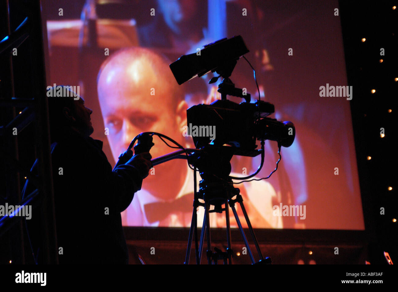 Television camera man Stock Photo - Alamy