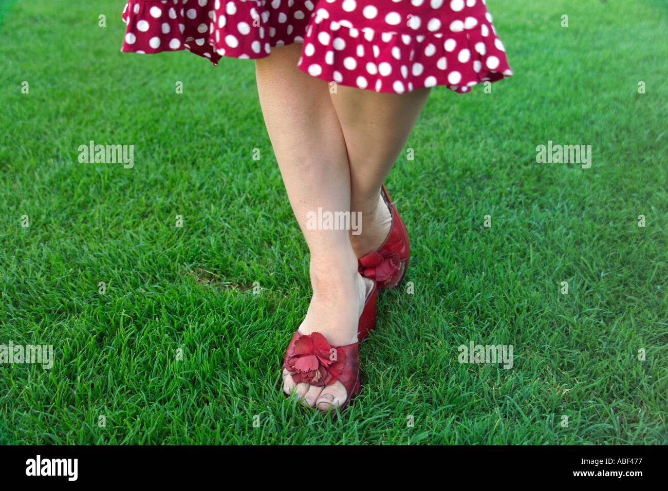 Drunk girl walking hi-res stock photography and images - Alamy