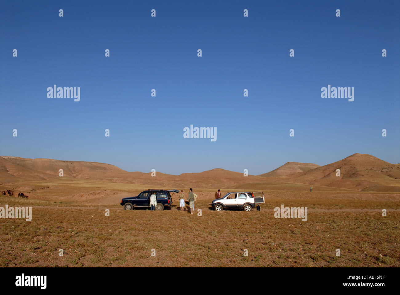 Two vehicles hi-res stock photography and images - Alamy