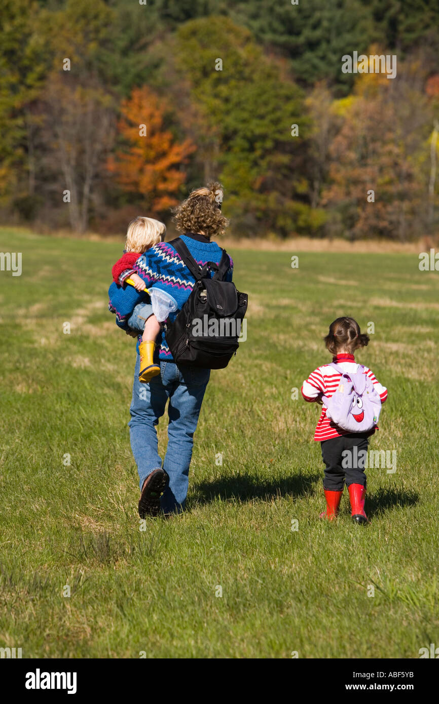 Children of a common mother hi-res stock photography and images - Alamy