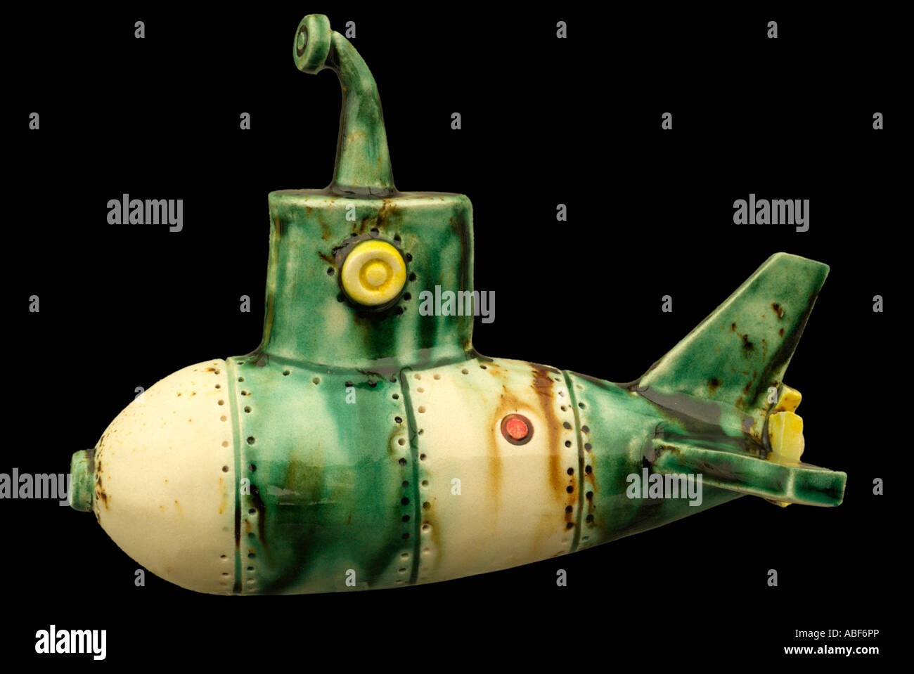 Submarine submersible boat vessel underwater hi-res stock photography ...