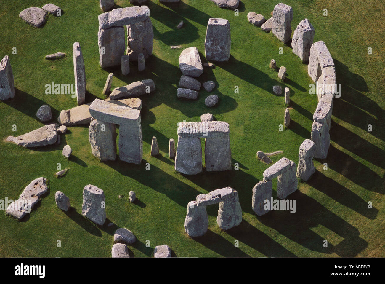 Stonehenge aerial hi-res stock photography and images - Alamy