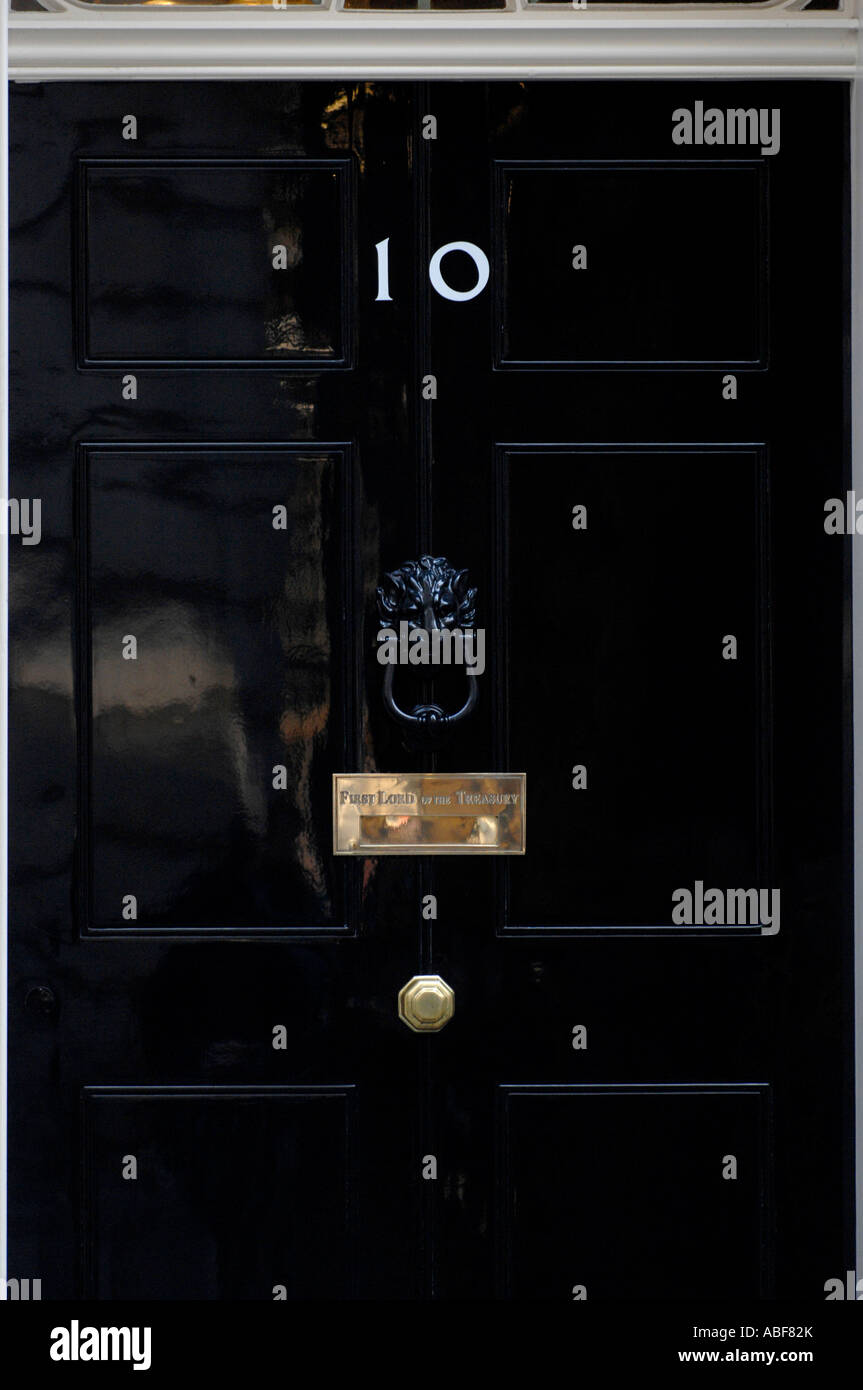10 downing st door hi-res stock photography and images - Alamy