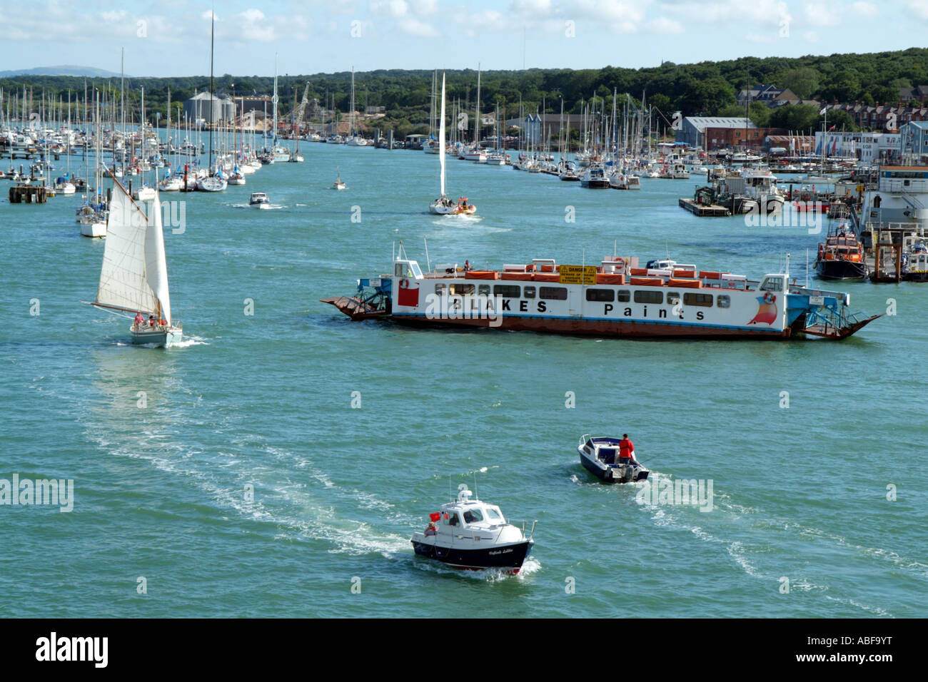 River medina cowes hi-res stock photography and images - Alamy