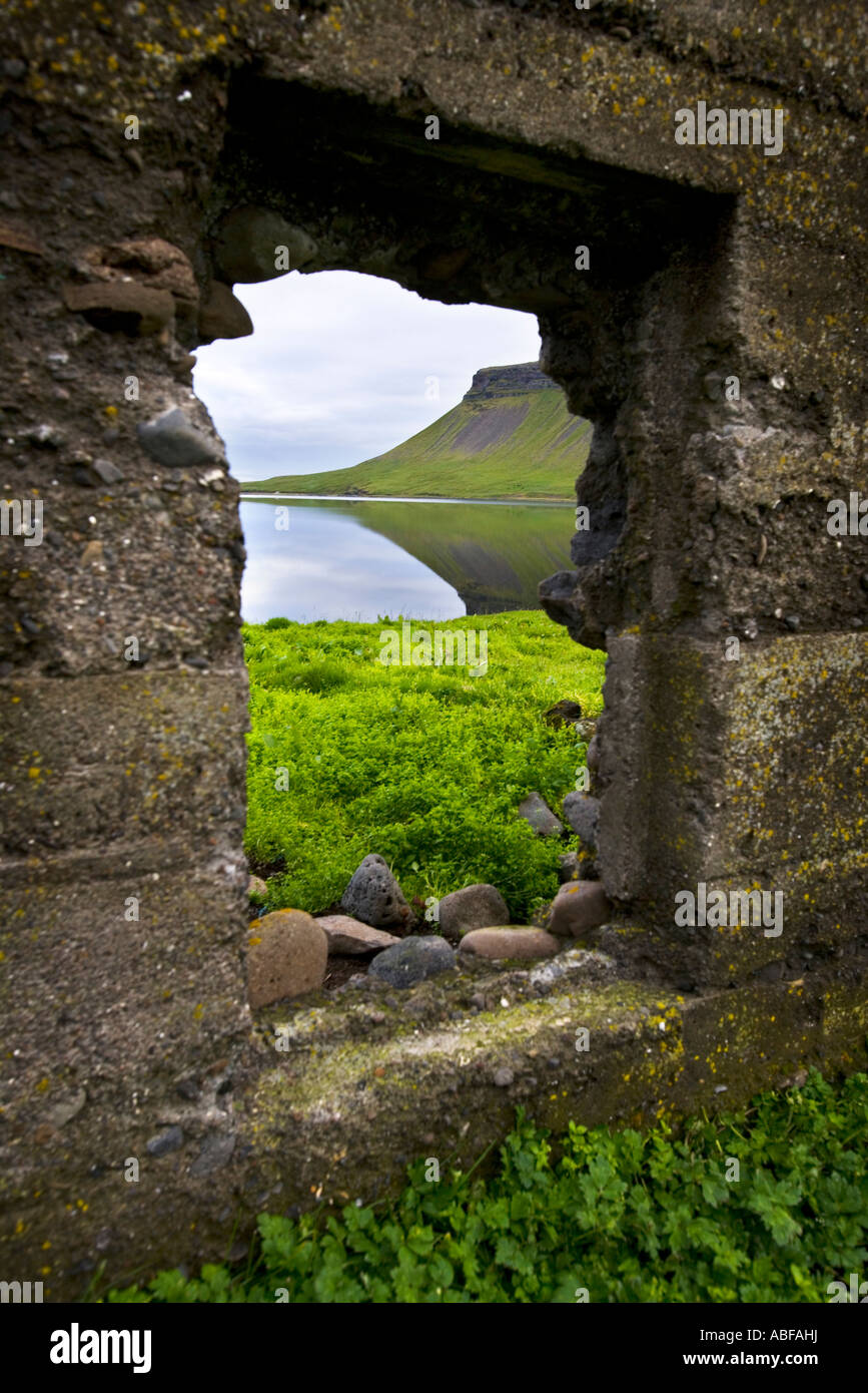 An old abondoned house Stock Photo - Alamy