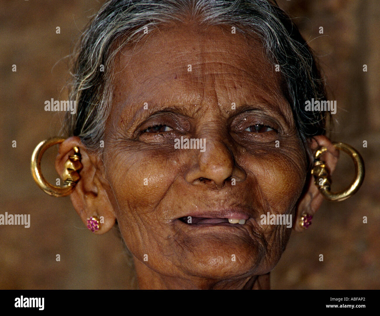 Kerala rings hi-res stock photography and images - Alamy