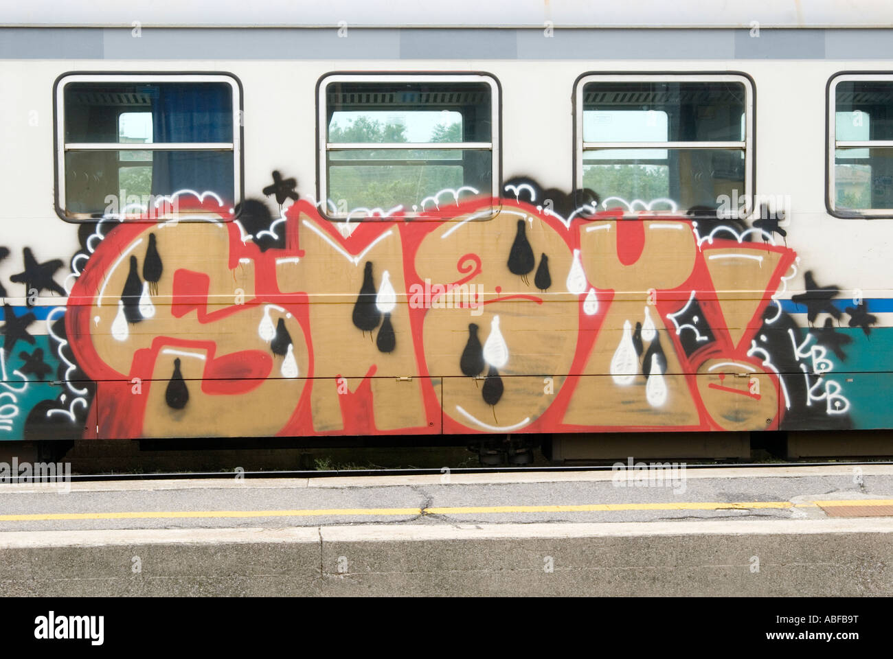 italian train Suburban EMU class 724 with graffiti all over the side ...