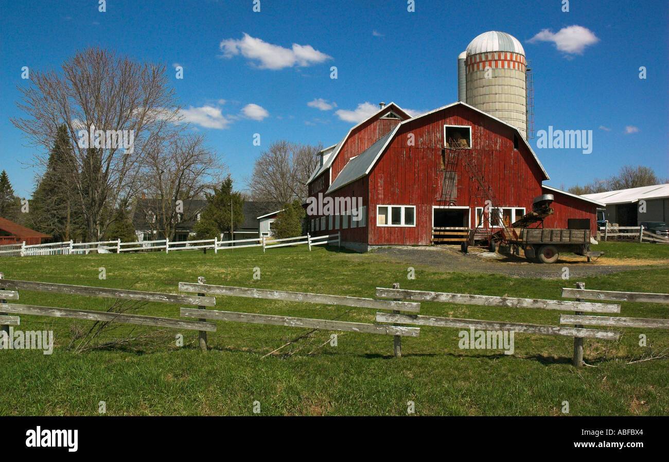 A farm scene in rural Estrie in Quebec Stock Photo - Alamy