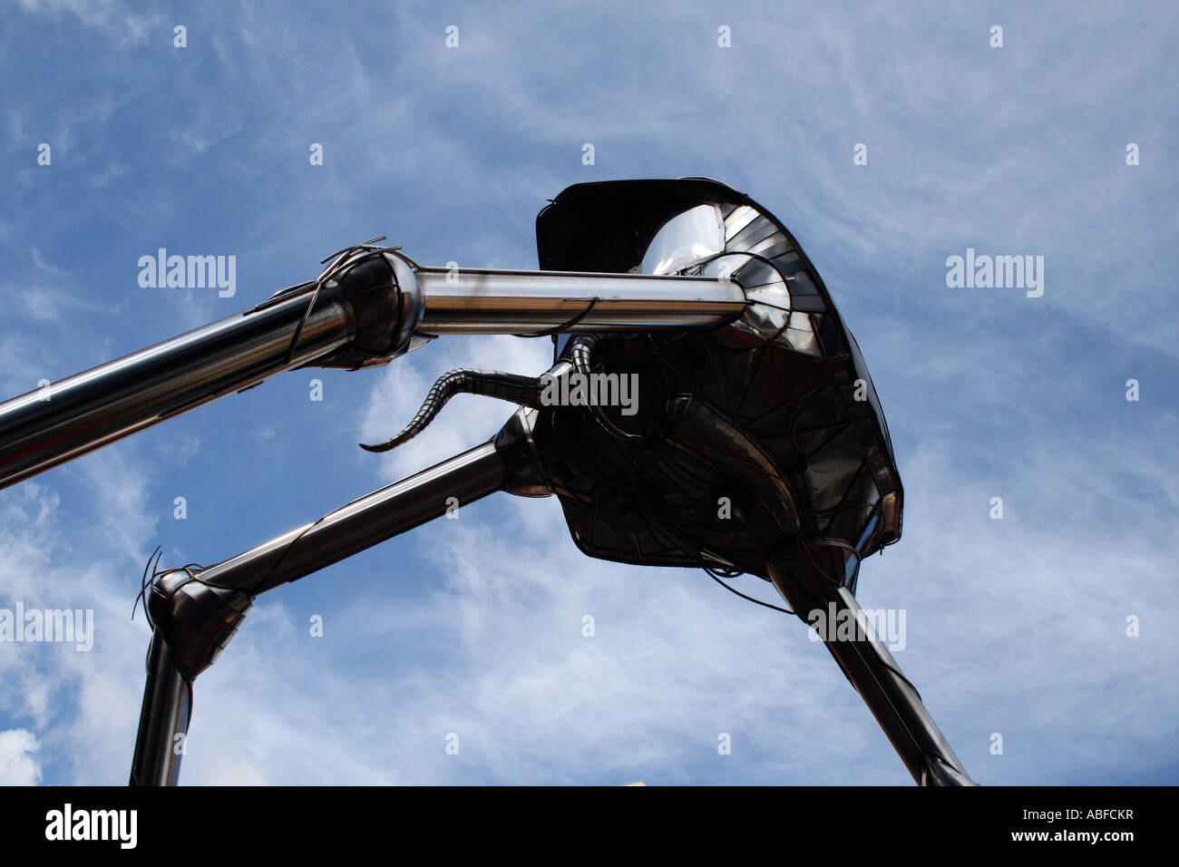 War of the worlds martian sculpture hi-res stock photography and images ...