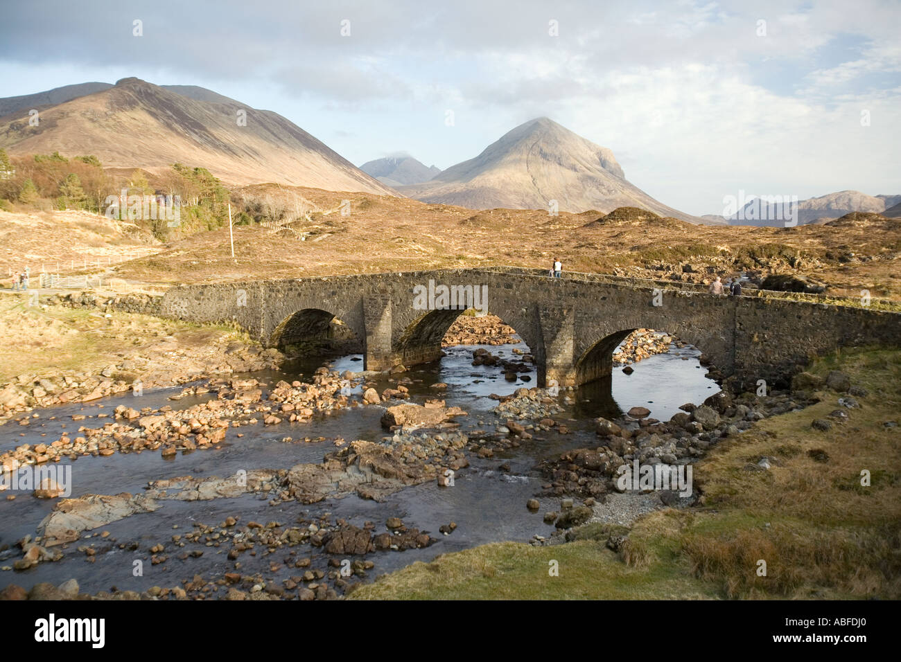 UK Scotland Isle of Skye old stone bridge over River Sligachan at foot ...