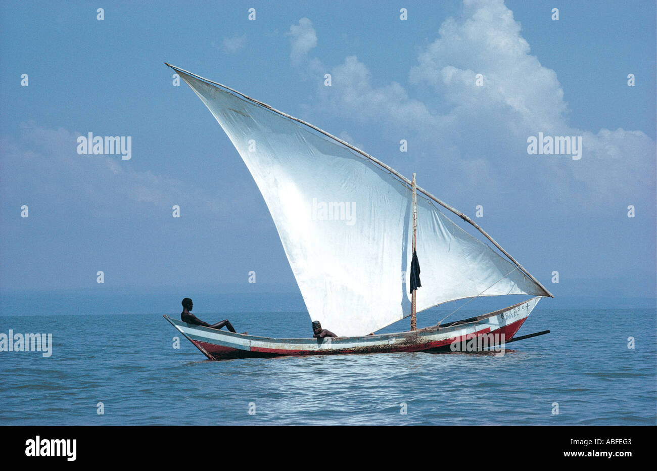 Luo fishing boat hi-res stock photography and images - Alamy