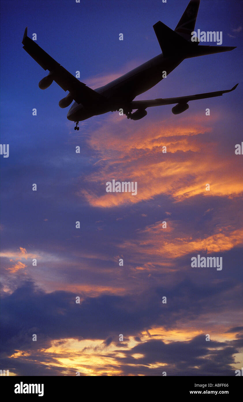Aircraft 747 Jumbo Jet landing at Heathrow UK Stock Photo - Alamy