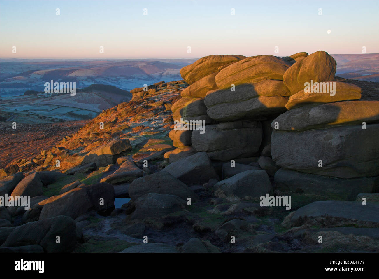 Dark peak peak district hathersage hi-res stock photography and images ...