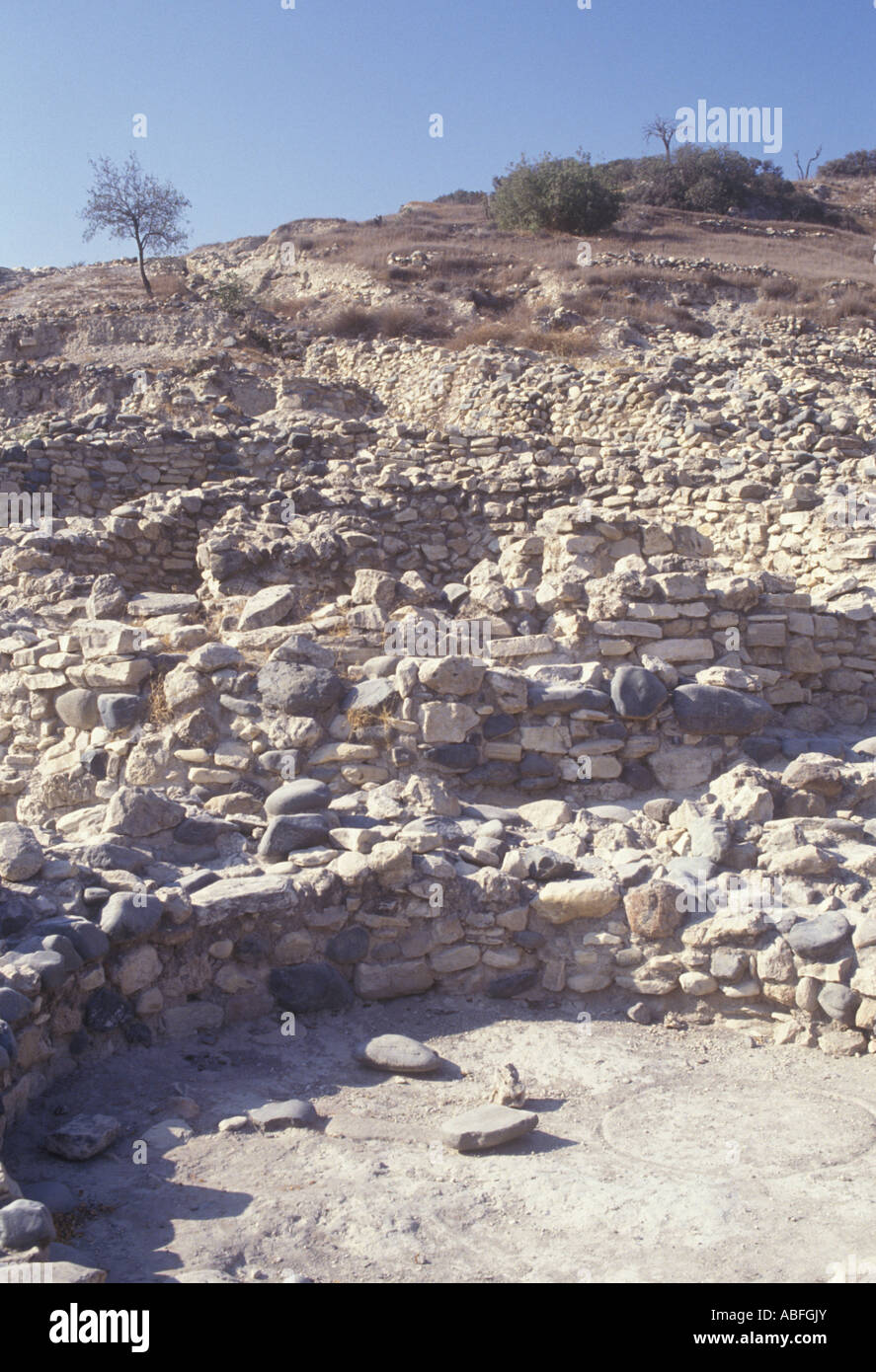 Khirokitia archaeological site hi-res stock photography and images - Alamy