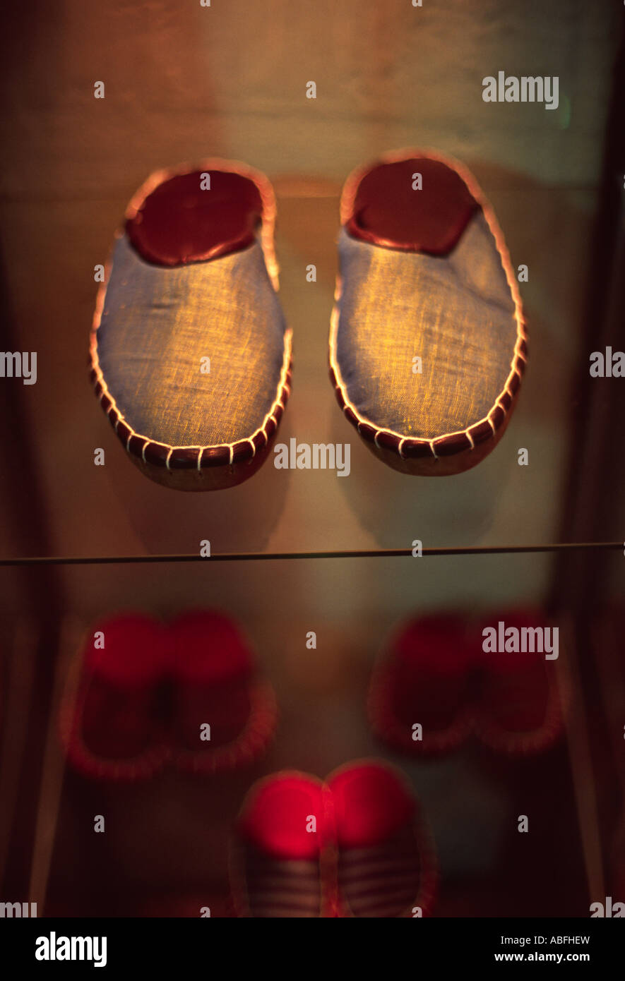 Traditional shoes grand bazaar istanbul hi-res stock photography and ...