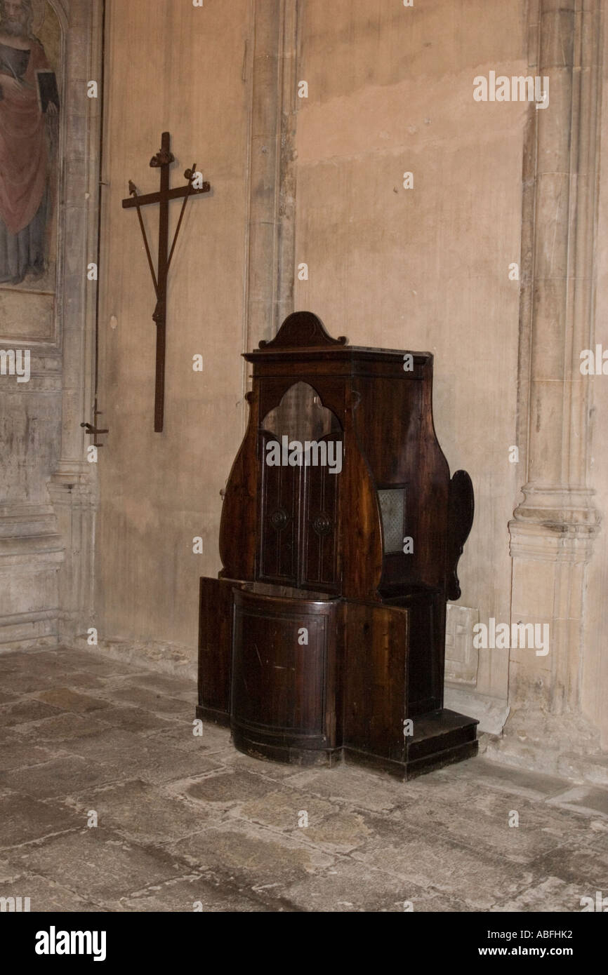 Confession box church hi-res stock photography and images - Alamy