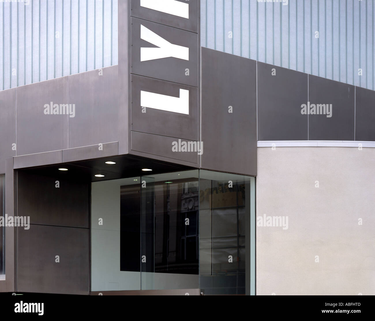 Lyric Theatre, Hammersmith, London, 2004 Architect: Rick Mather Stock ...