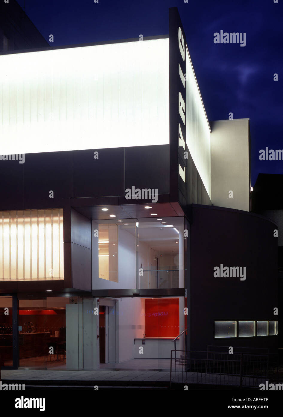 Lyric Theatre, Hammersmith, London, 2004 Architect: Rick Mather Stock ...