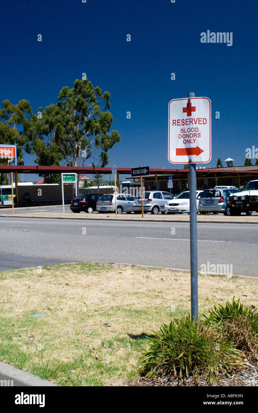 Car parking donation sign hi-res stock photography and images - Alamy
