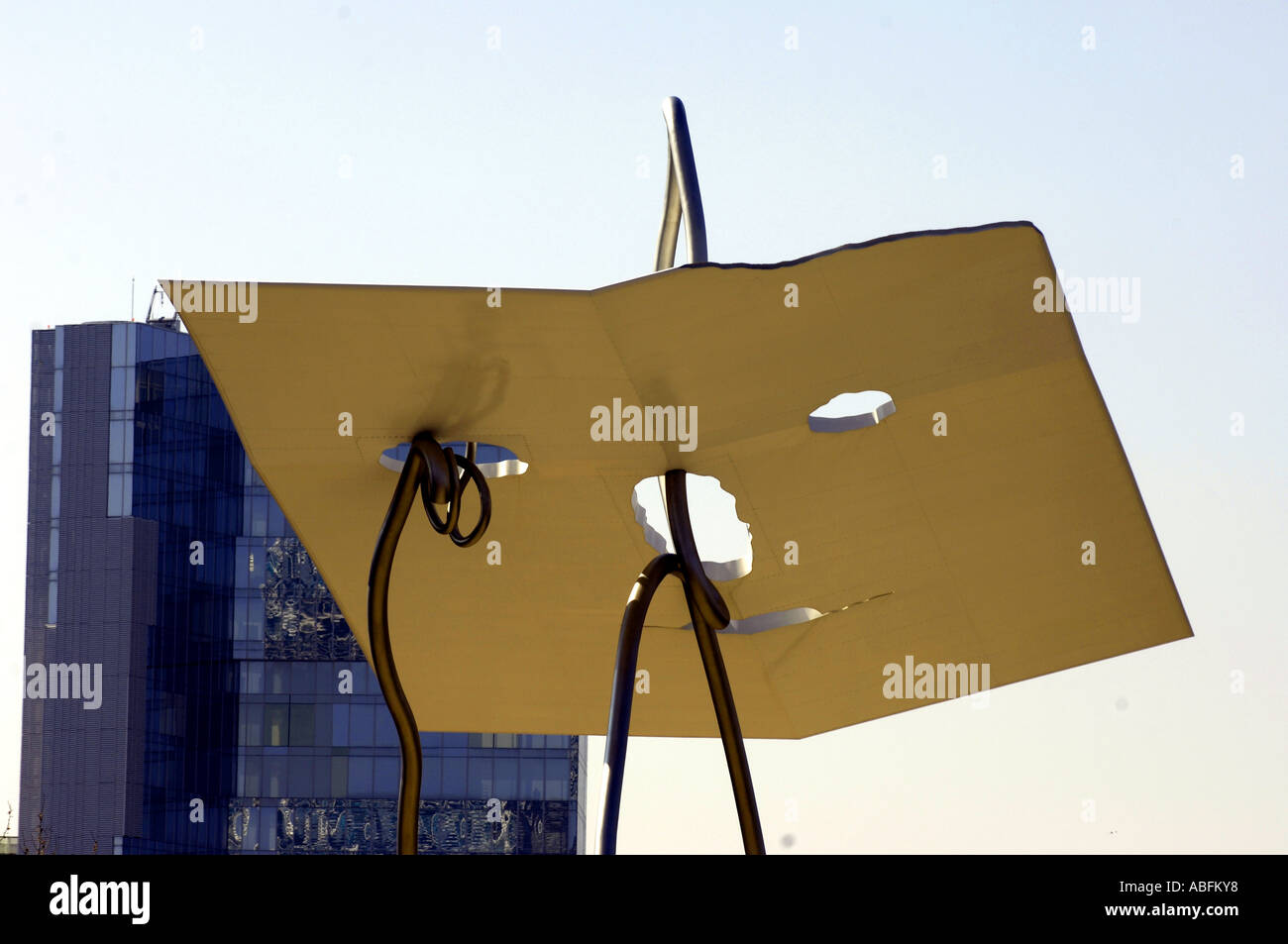 modern metal sculpture art arty modernism spanish barcelona barca ...