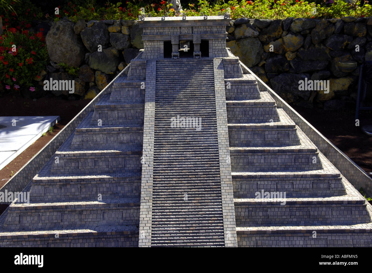 inca mayan ancient civilisations pyramid temple worship building ...