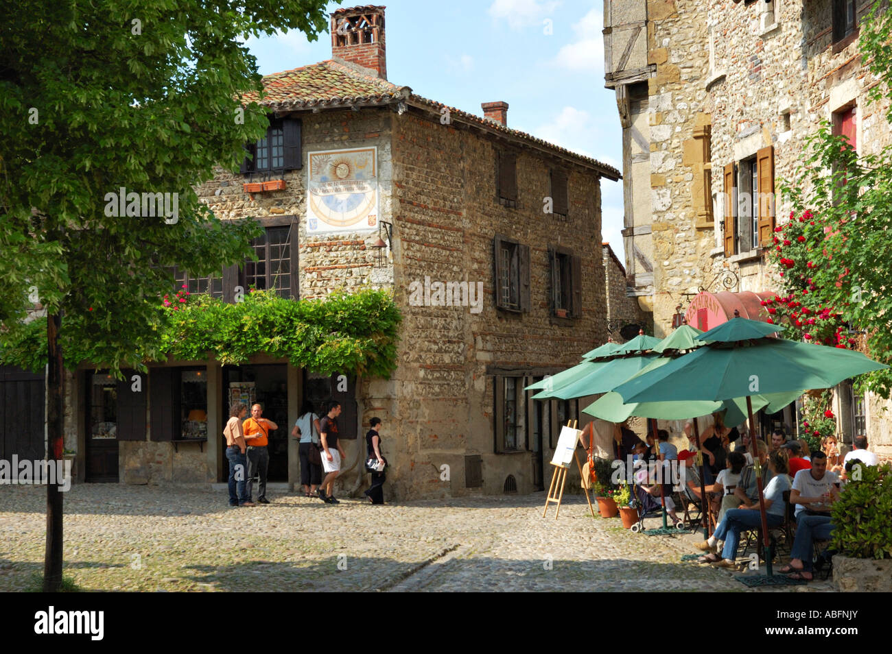 Perouges hi-res stock photography and images - Alamy