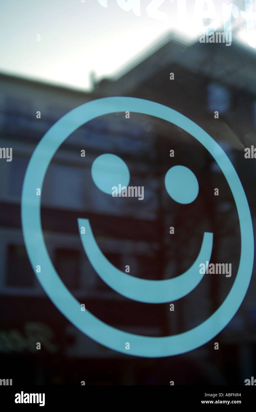 red smiley face smile circle happy enjoy fun glass reflections happy ...