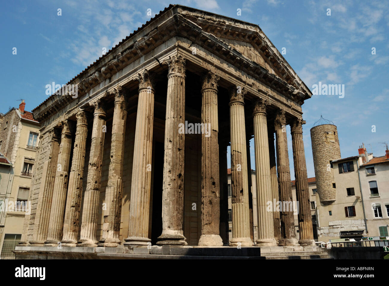 Vienne, Temple of Augustus and Livia Stock Photo - Alamy