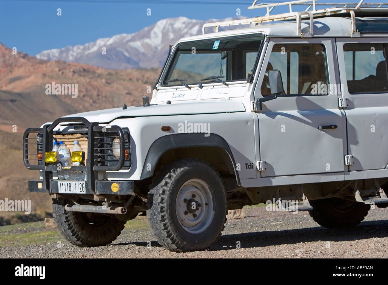 Range rover tour hi-res stock photography and images - Alamy