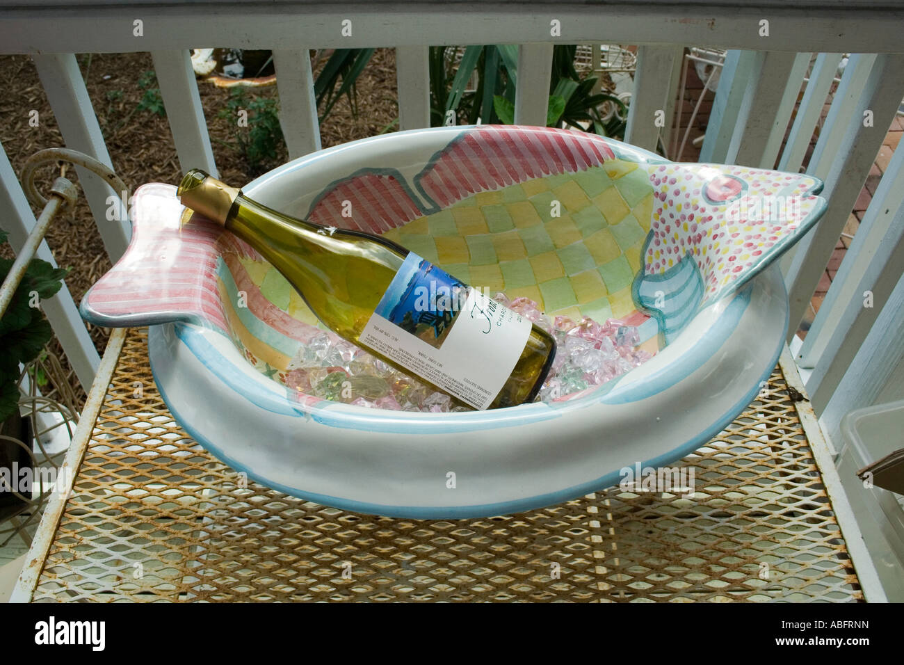 Pink wine and fish hi-res stock photography and images - Alamy