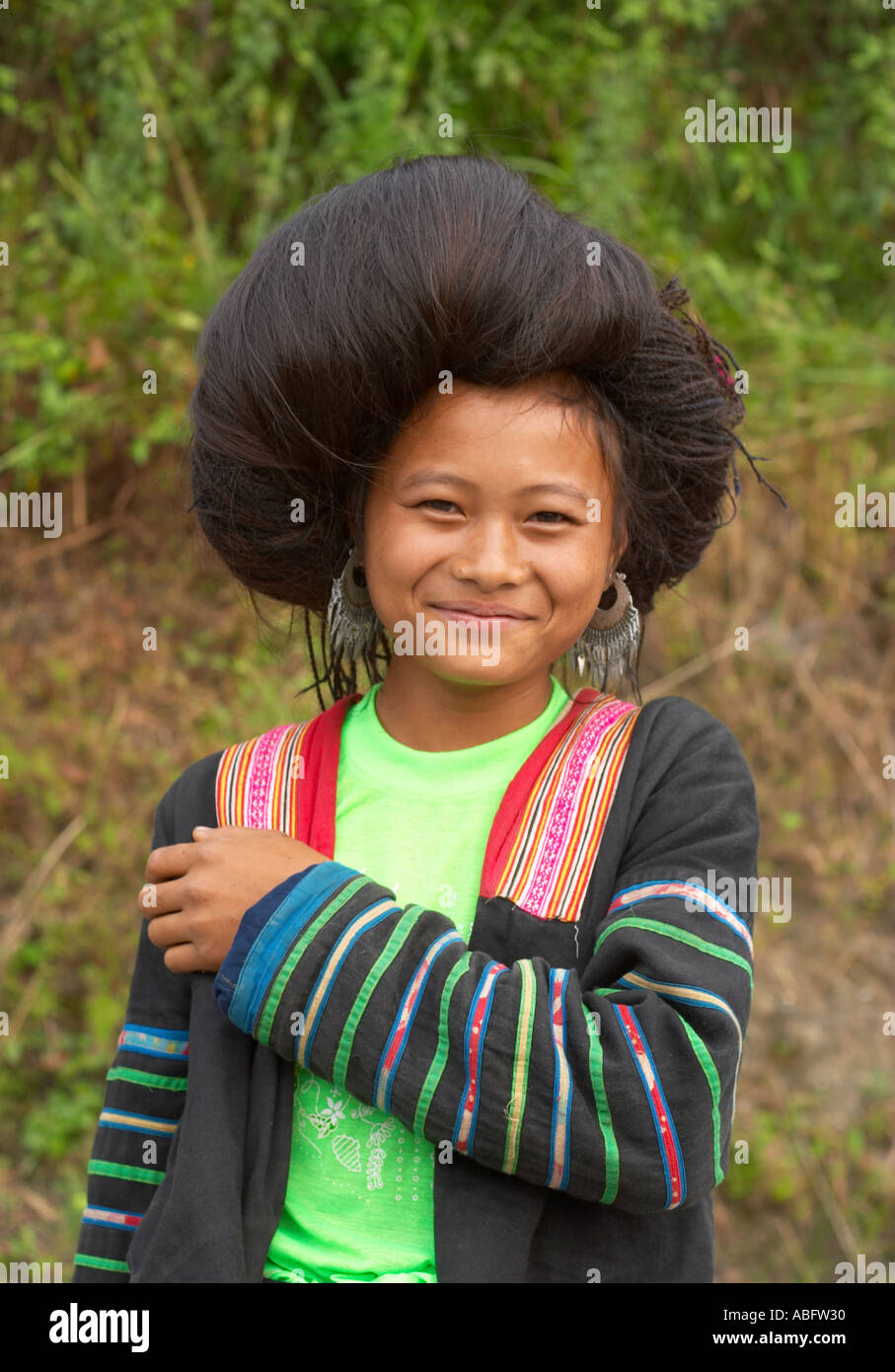 big hair hill tribe vietnam Stock Photo - Alamy