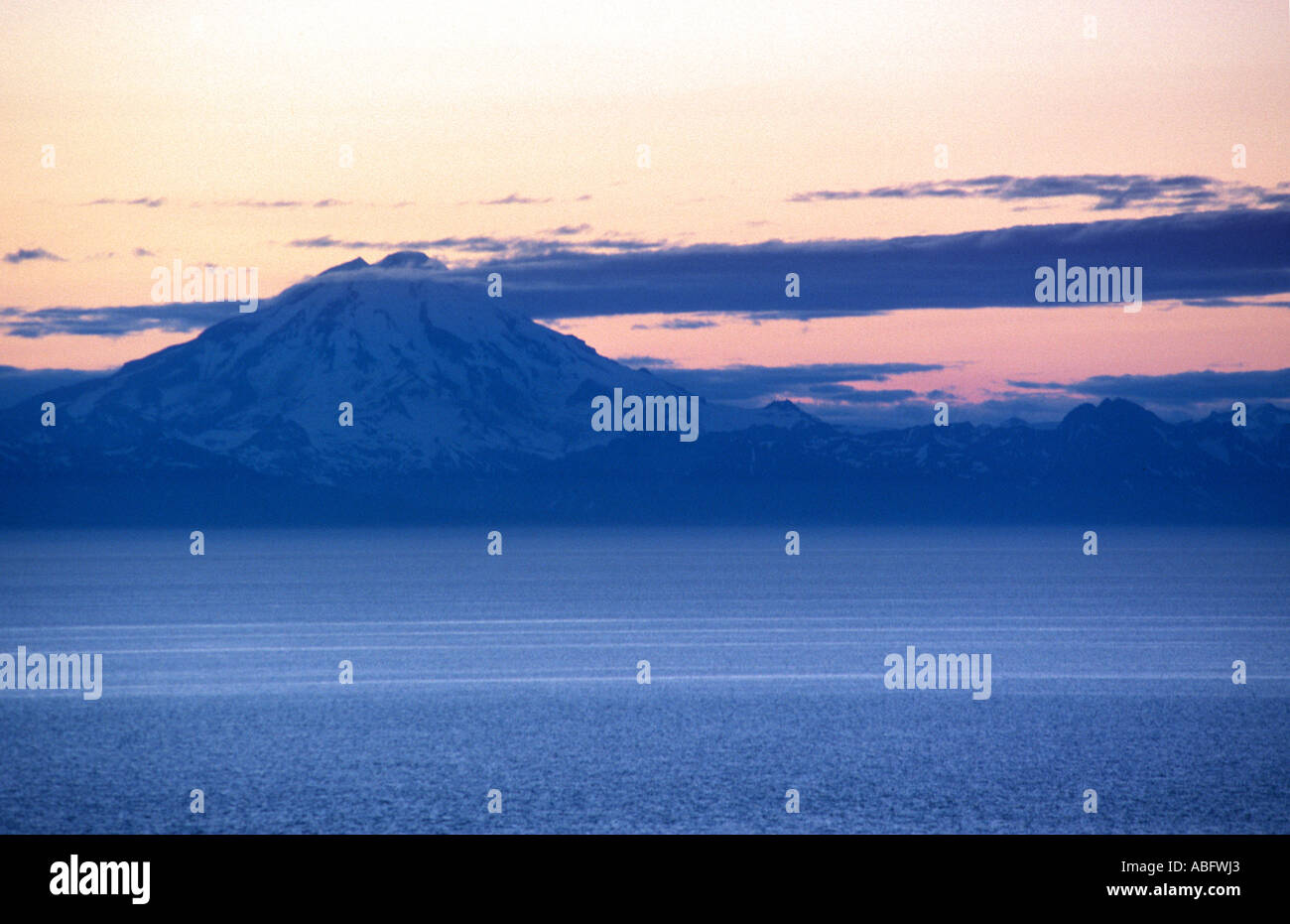 Mt Redoubt in the Alaskan Aleutian Range Stock Photo - Alamy