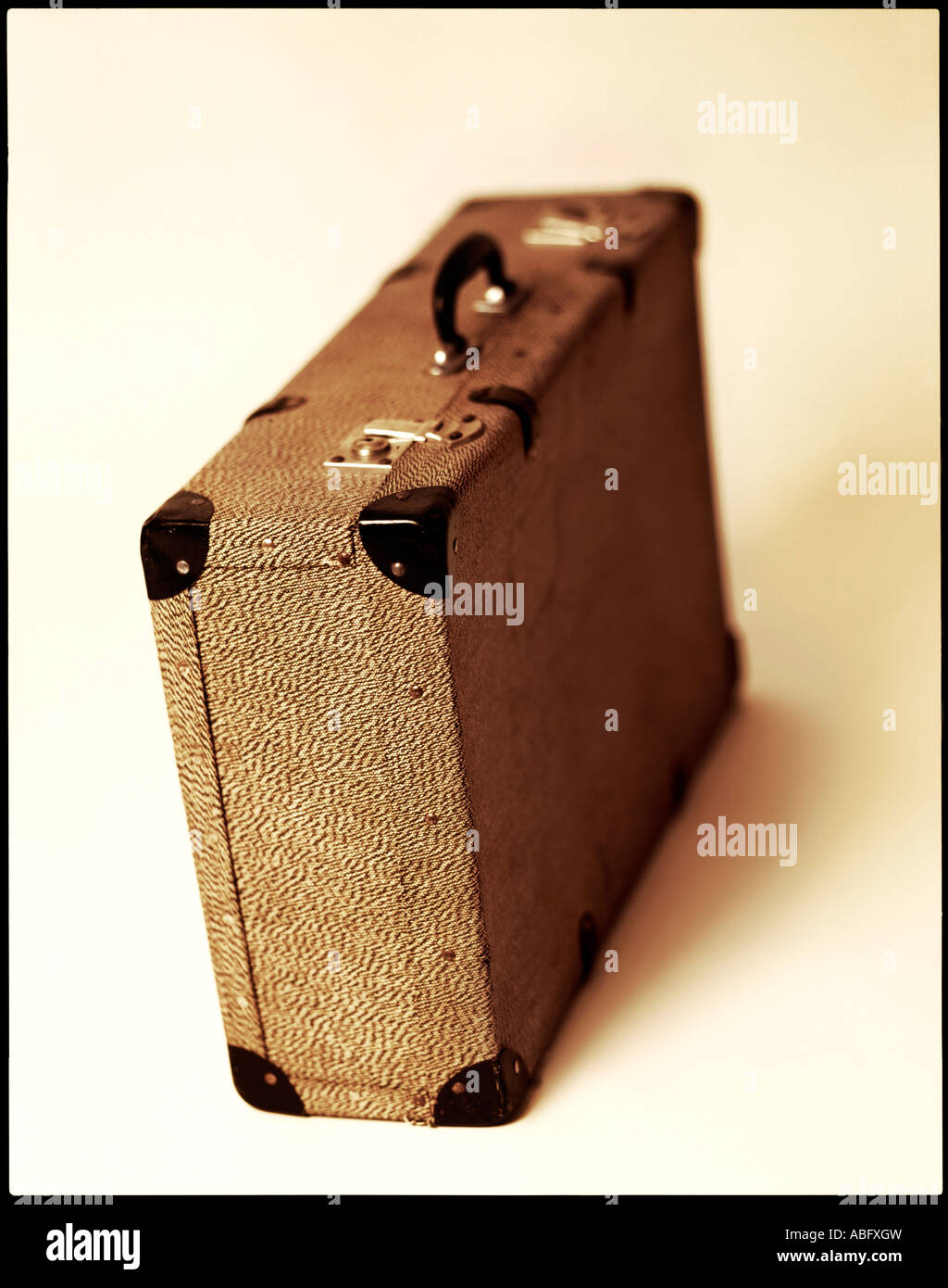 Leather suitcase maker hi-res stock photography and images - Alamy