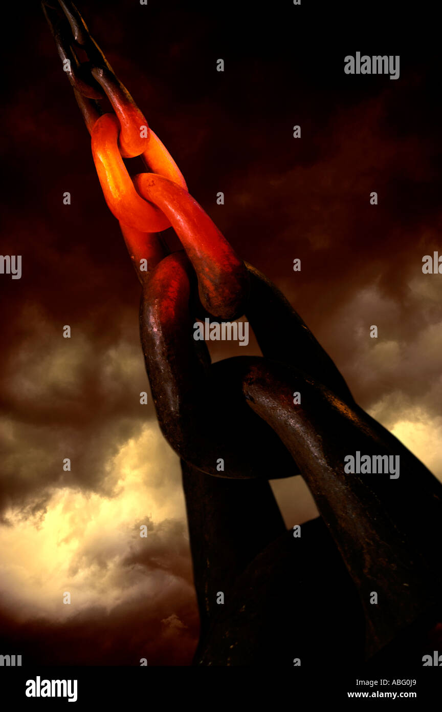 Glowing hot steel chain red hi-res stock photography and images - Alamy