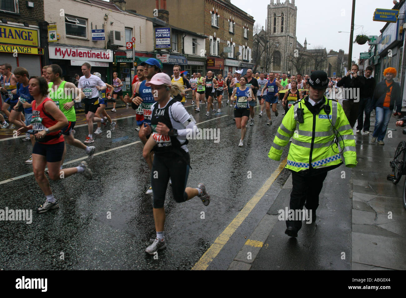The London Marathon 2006, Greenwich London England Stock Photo - Alamy