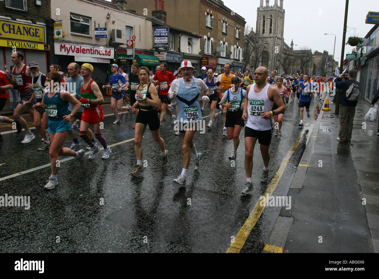 The London Marathon 2006, Greenwich London England Stock Photo - Alamy