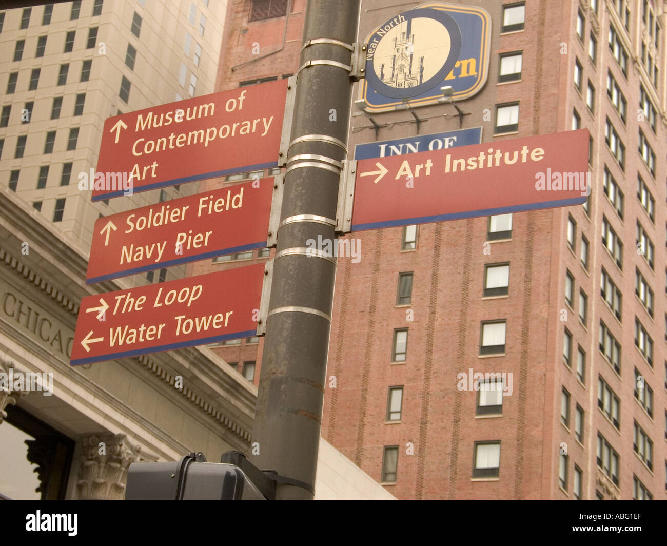 Tourist attraction signs Chicago Illinois Stock Photo - Alamy