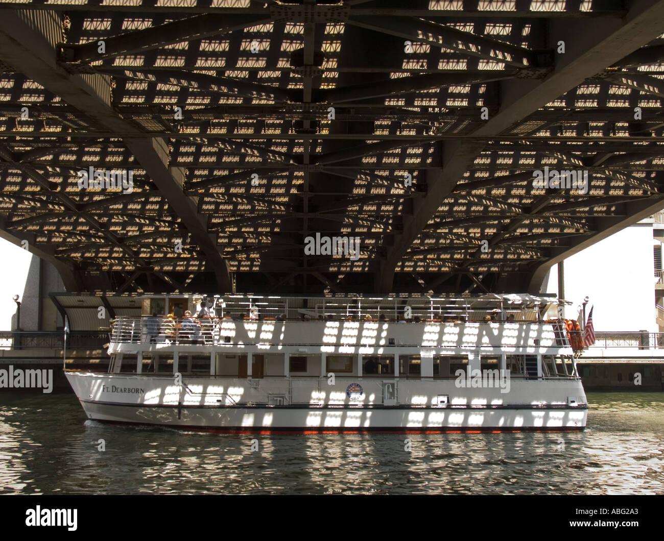 Tourboat passing under bridge hi-res stock photography and images - Alamy