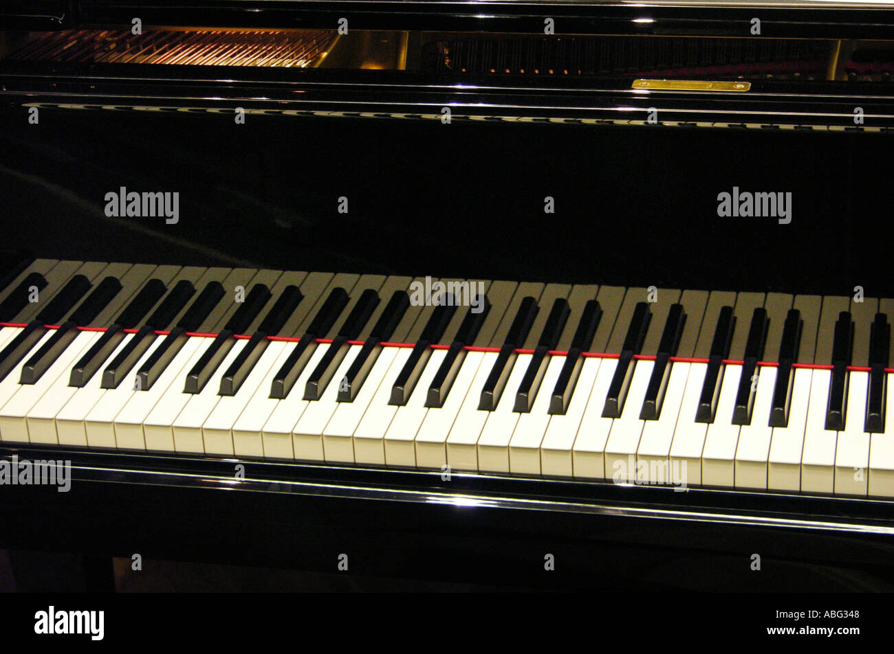 Grand piano key board Stock Photo - Alamy