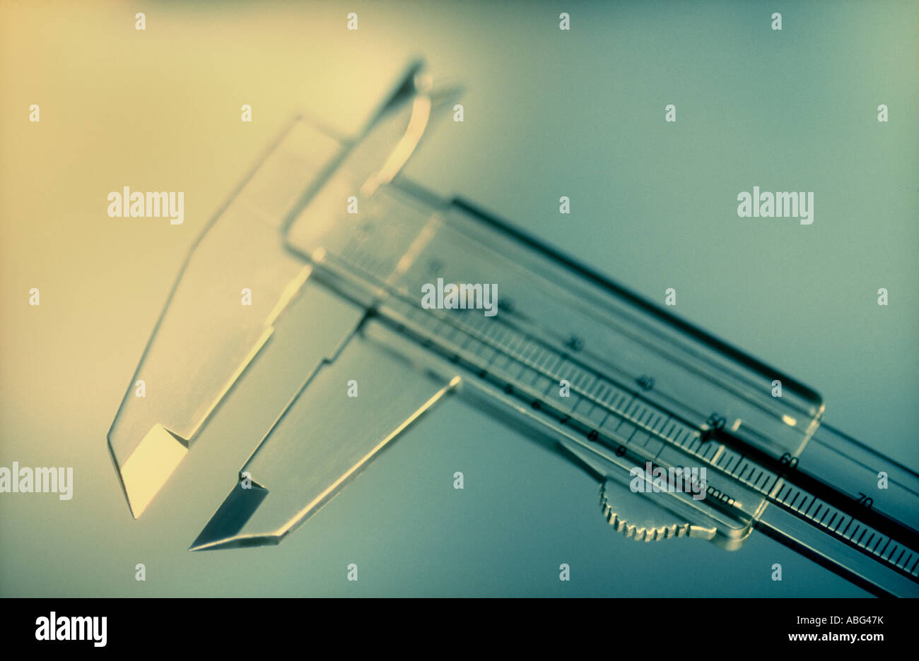 CALIPER ACCURACY MEASUREMENT EQUIPMENT INSTRUMENT Stock Photo - Alamy