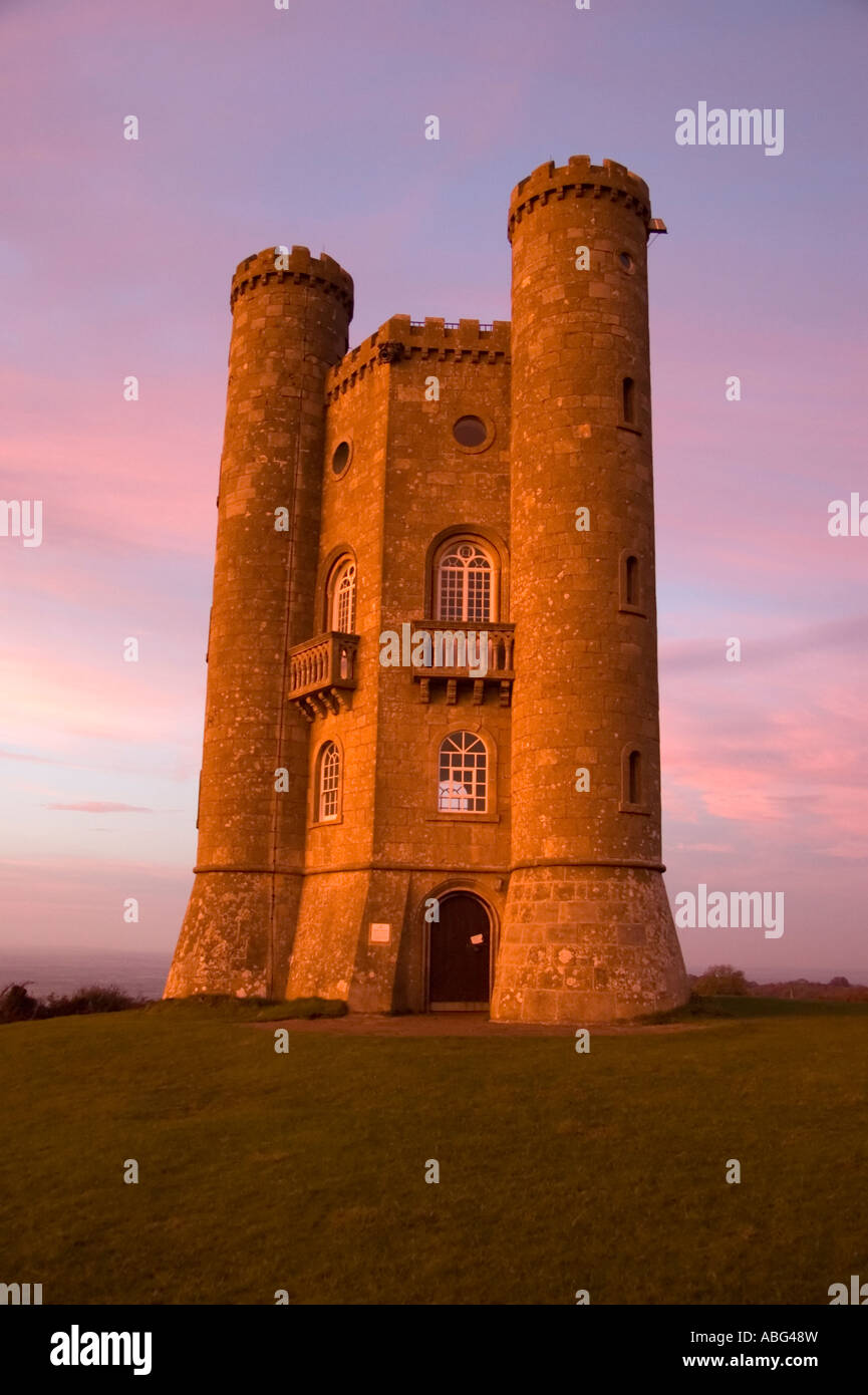 broadway tower in the cotswolds at sundown or sunset in the uk Stock ...