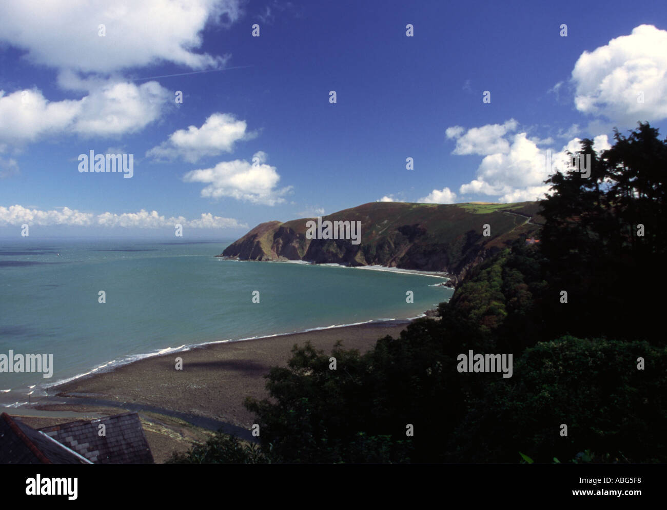 Lynmouth beach summer hi-res stock photography and images - Alamy