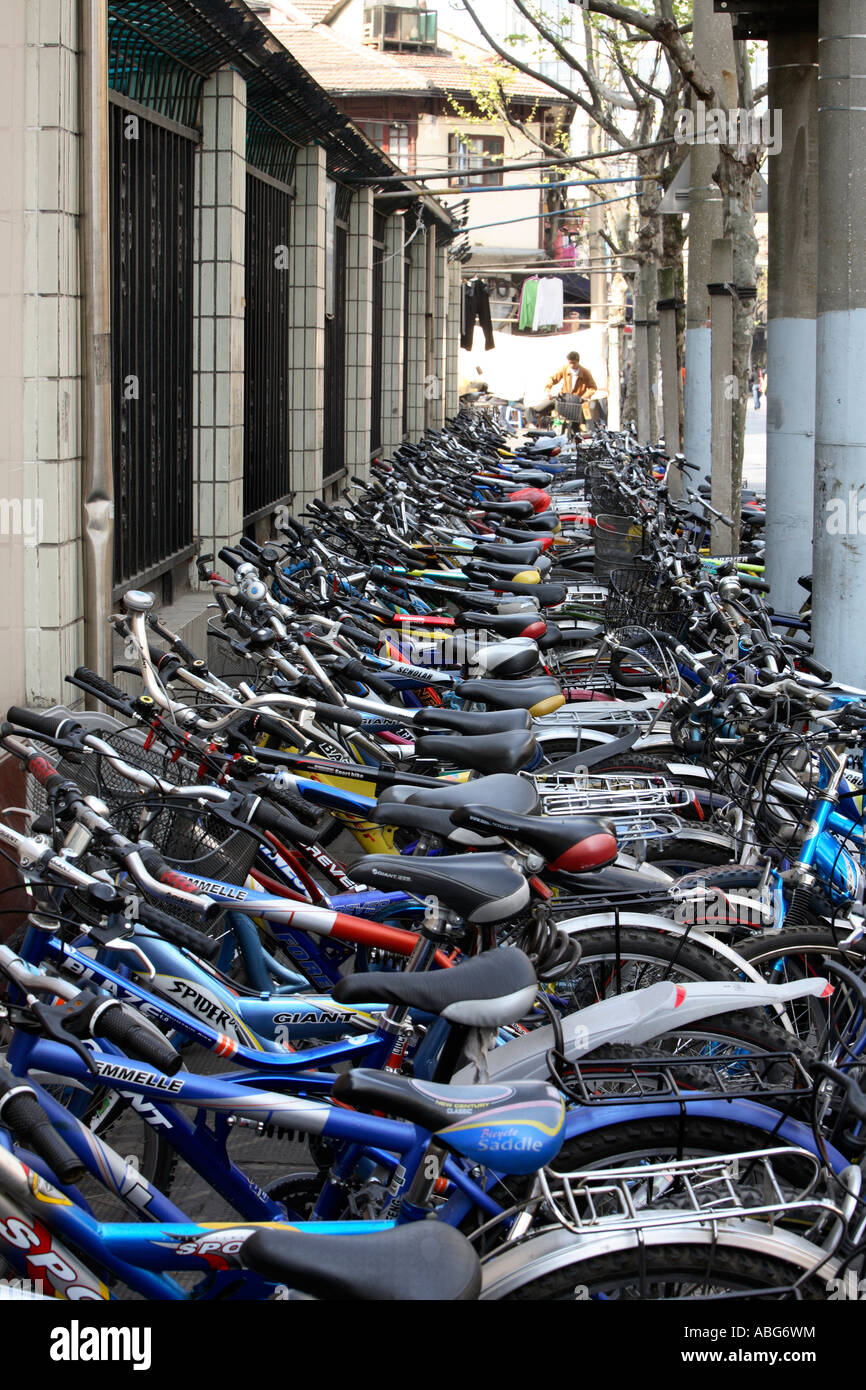 Bicycles in Shanghai Stock Photo - Alamy