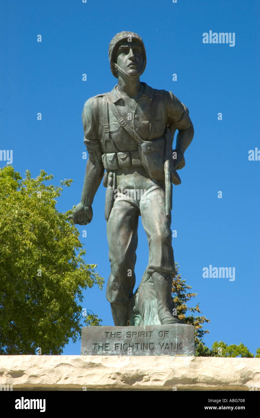 Statue of a military veteran commemorate and celebrate the American ...