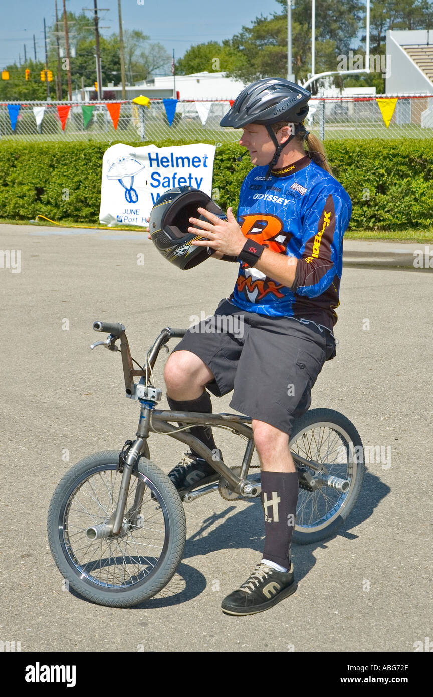 Professional bicyclist hi-res stock photography and images - Alamy