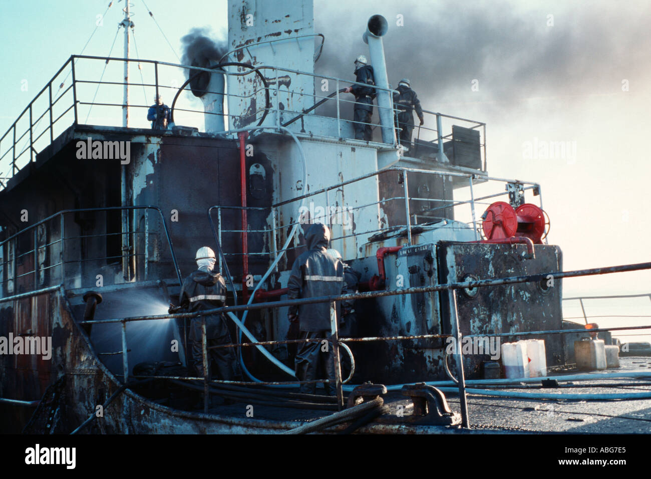 Burned out ship hi-res stock photography and images - Alamy