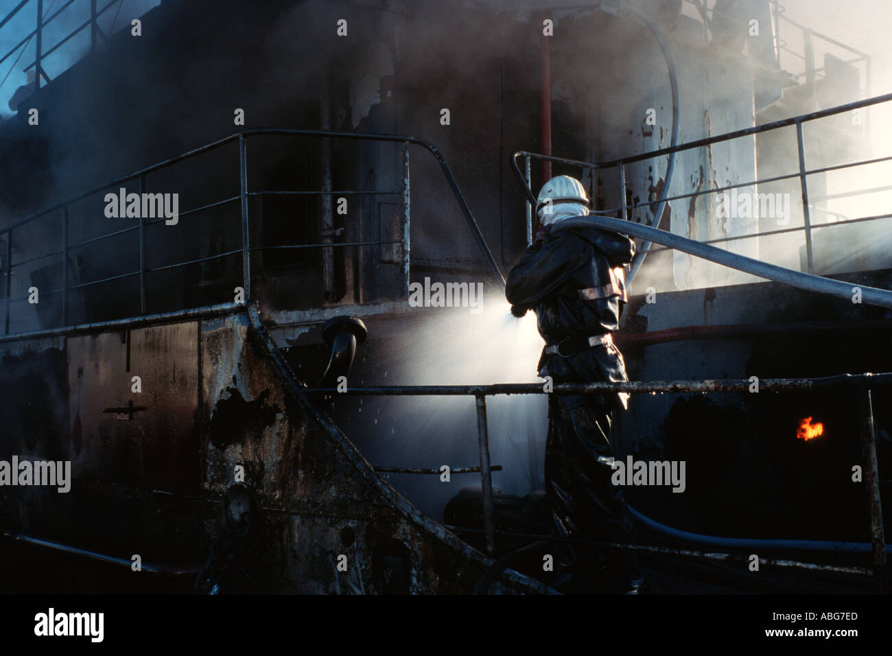 Firefighting ship hi-res stock photography and images - Alamy